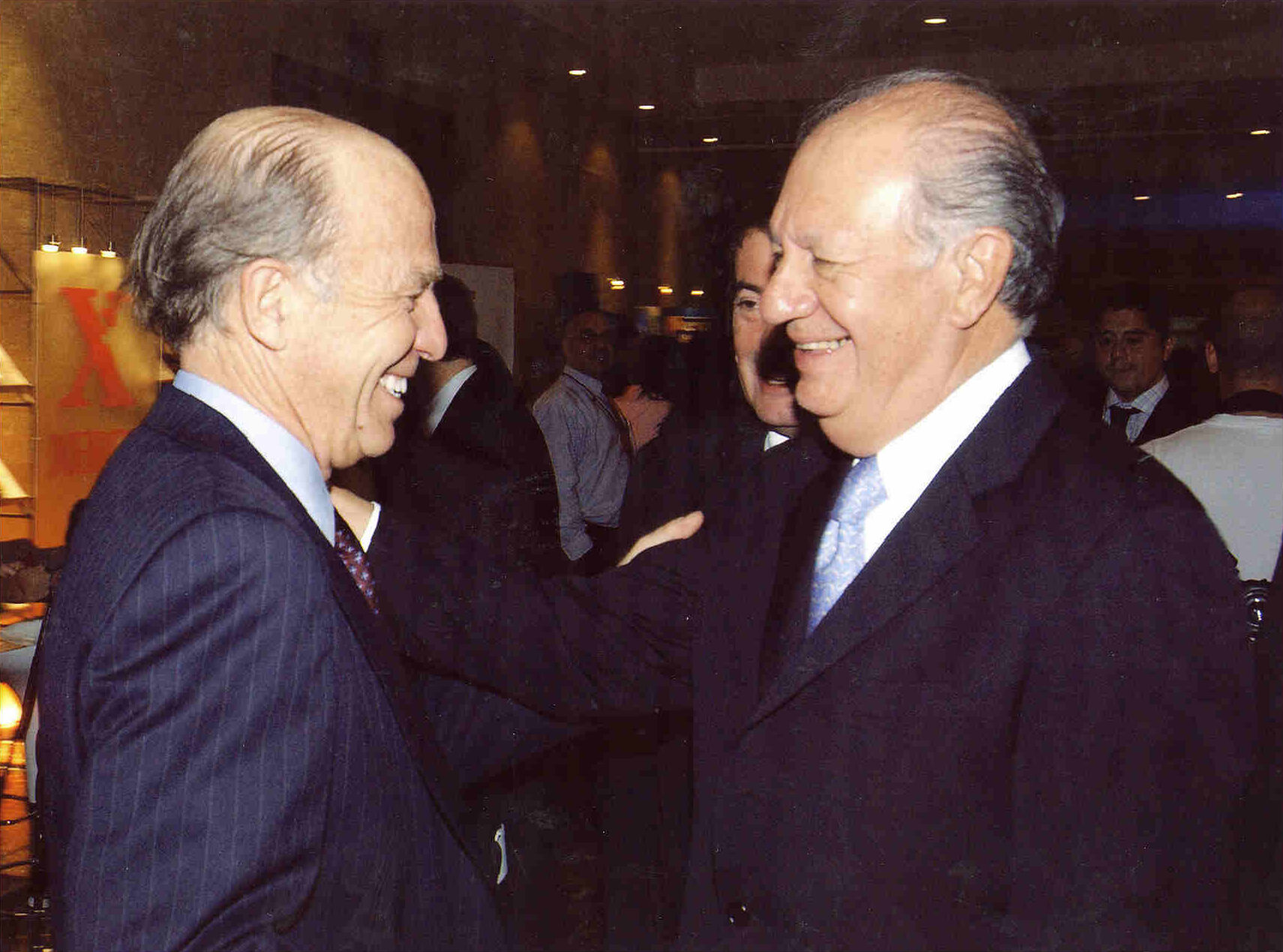 Jorge Carey: Orgulloso de servir - JorgeCarey.cl